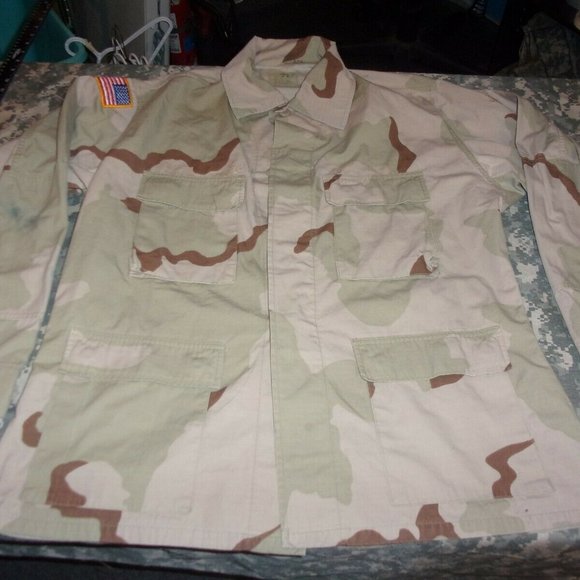 Jackets & Coats | Defect Dcu Desert Camouflage Jacket W American Flag ...